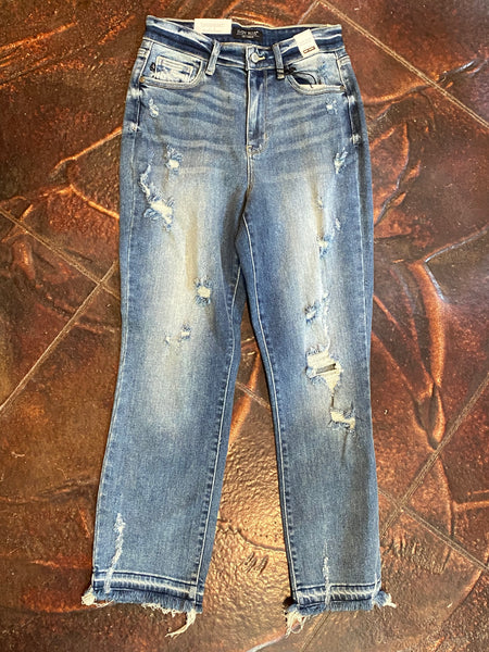 Lola – Southern Savvy